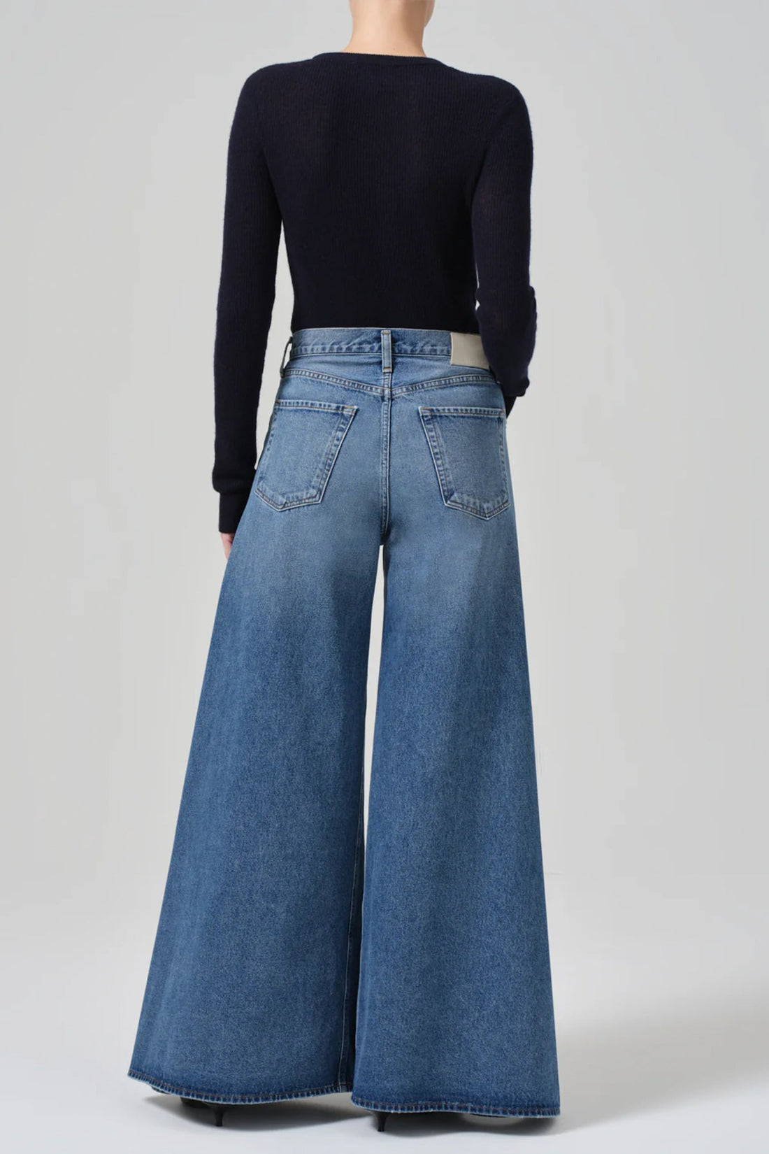 Olivia | Luxury Women's Fashion & Designer Clothes